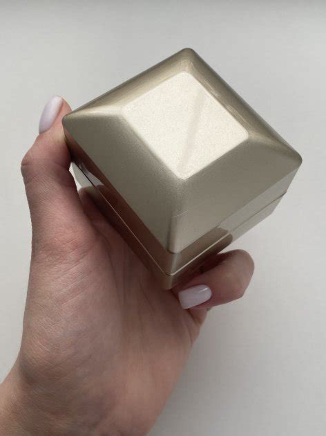 Коробочка для кольца с подсветкой Weeding Marry Me, золотистый глянец ...