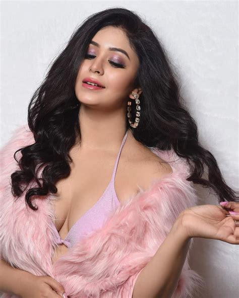 Super Hot Bong ... Ritabhari Chakraborty : r/faptodesiactress