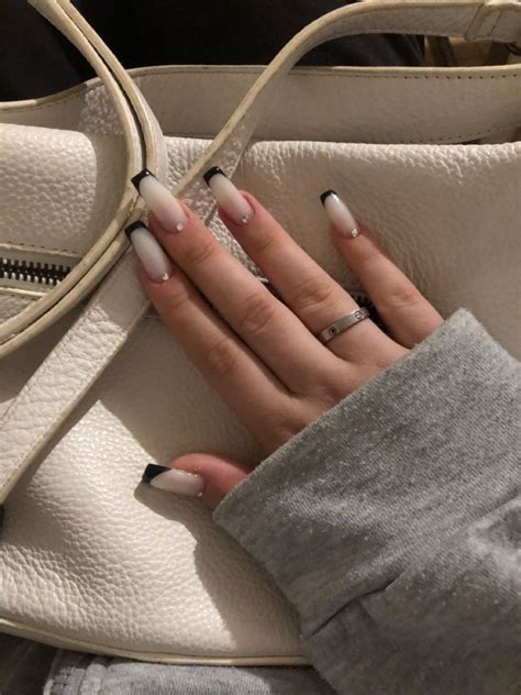Pin tillagd av Наиля på nails