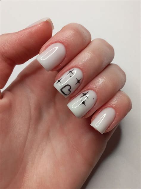 идея дизайна для ногтей | Unghie grunge, Idee per manicure, Unghie funky