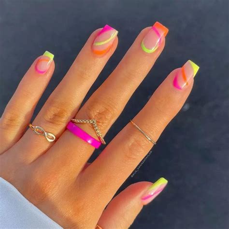 Best 26+ pink summer nails you must try this year