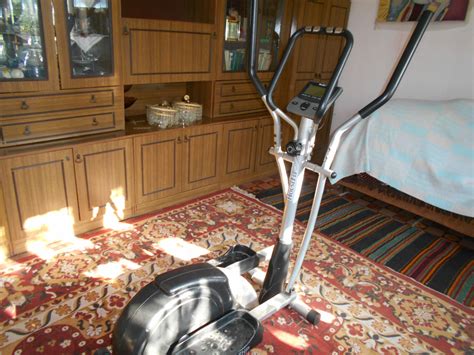 Эллиптический тренажер. Aparat eliptic ,, HouseFit"