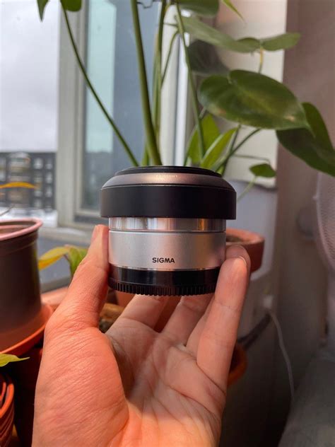 Sony A6000 APS-C mirrorless camera [2 lenses], Photography, Cameras on ...