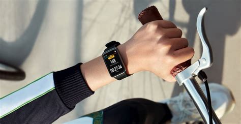 Новости — В России появились доступные смарт-часы Huawei Watch Fit