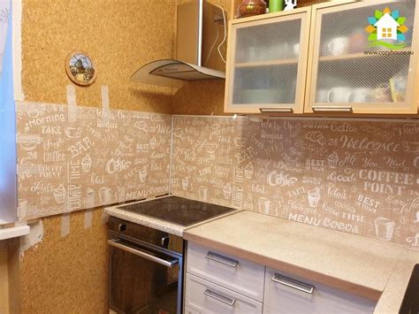Установка стеновой панели на кухне: 67 фото