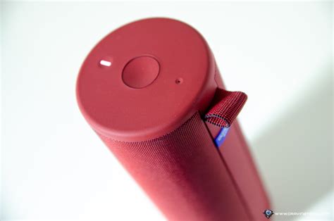 Ultimate Ears MEGABOOM 3 Review - Rock the party with this speaker