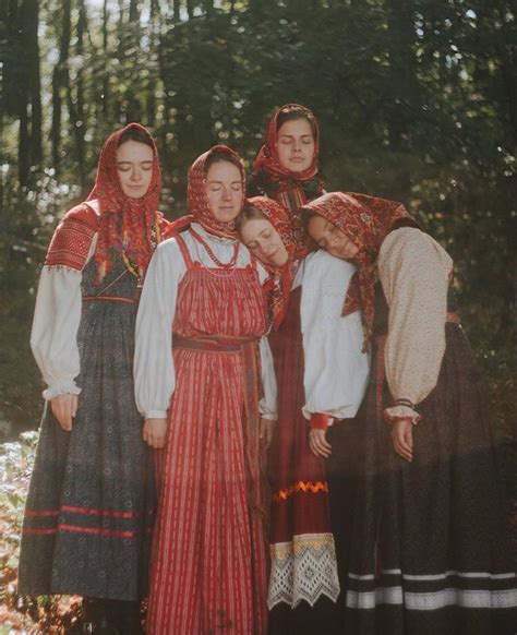 Russian folk🇷🇺 в 2024 г | Этнические наряды, Наряды, Фольклорный стиль