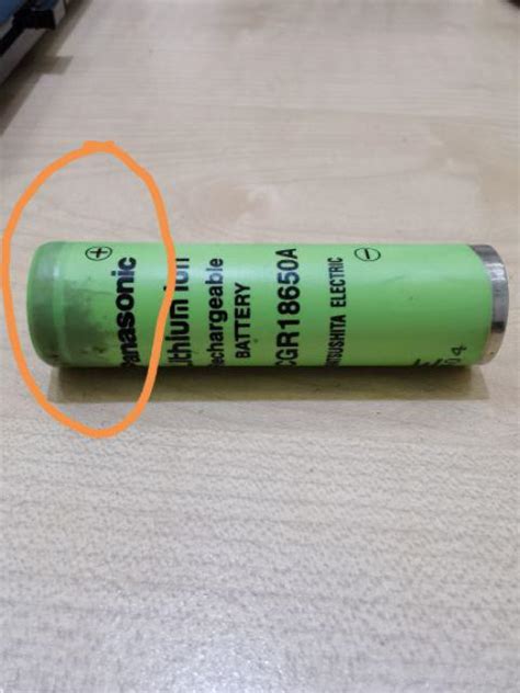 Panasonic CGR18650A 3.7V 2000mAh Li-ion Rechargeable LED flash Battery ...