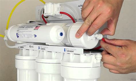 Профессиональная установка картриджей очистки воды в компании Cartridge ...