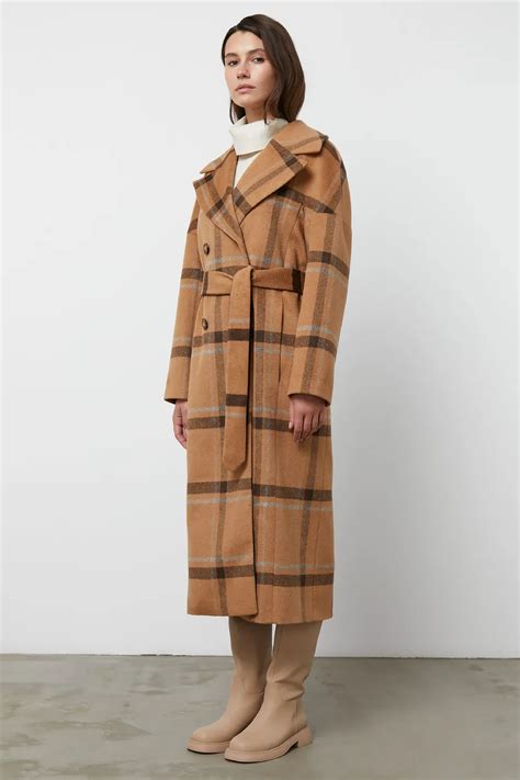 Пальто в клетку SnowQueen_collection 646706003 цены в Москве, купить ...