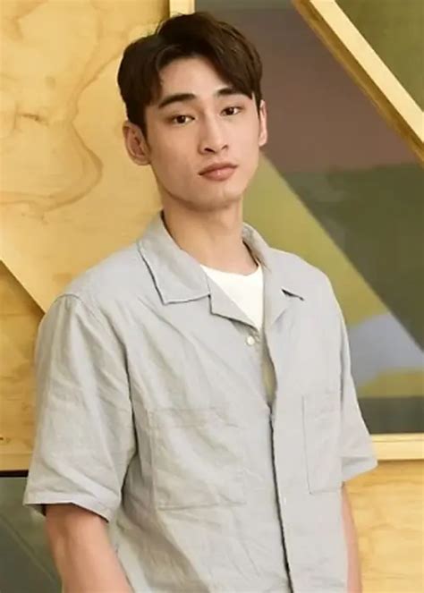 Zhang Guang Chen: Biography, TV Shows List - WeGreen Entertainment
