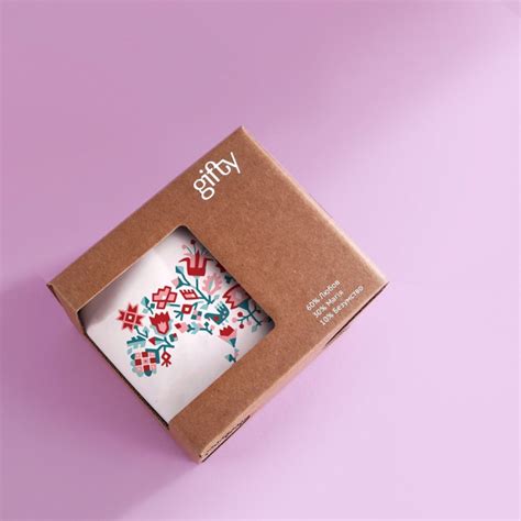 Чашка Карта. Червона ᐈ Купити оригінальні чашки в Gifty