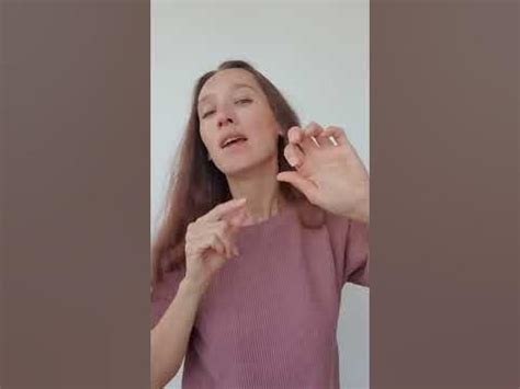 Подтяжка лица | Массаж лица по крему #Shorts - YouTube