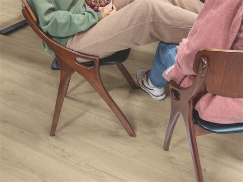 QuickStep Classic Sandy Greige Oak Laminate Flooring - Flooring Trade