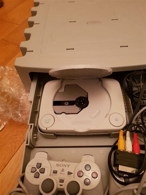 PlayStation 1 Slim & Gamesstation in BB9 Nelson für 30,00 £ zum Verkauf ...