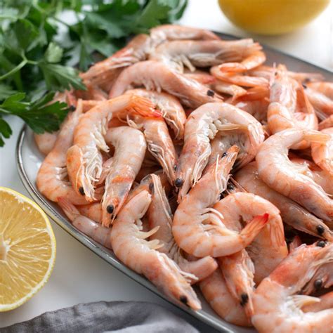 Креветка королевская ваннамей 50/70, варено-мороженая, 1 кг - купить с ...