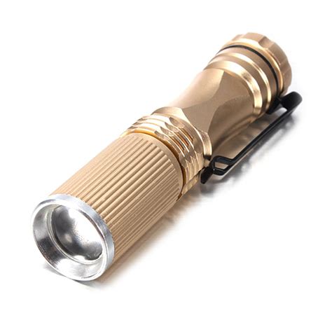 CREE XPE-Q5 600 Lumens Flashlight
