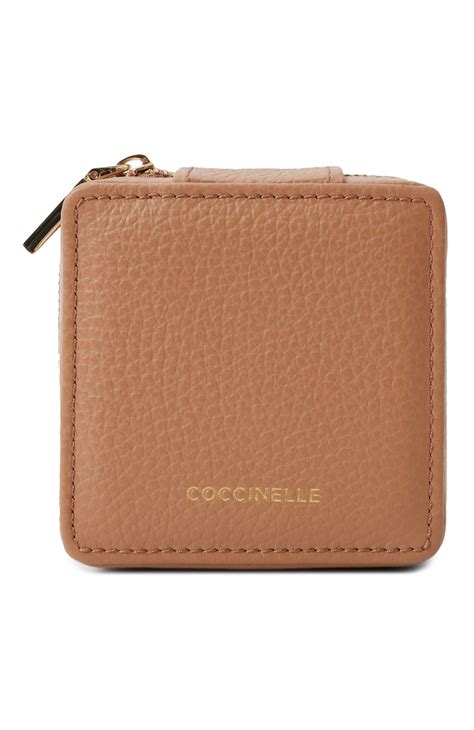 Женские бежевые кожаный футляр для украшений COCCINELLE купить в ...