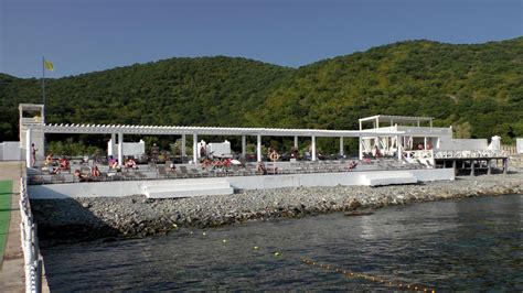 Пляж Abrau Beach в Абрау-Дюрсо – как проехать, что там есть, стоимость ...