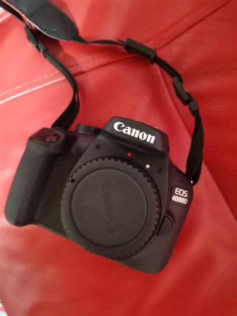 Canon EOS 4000D
