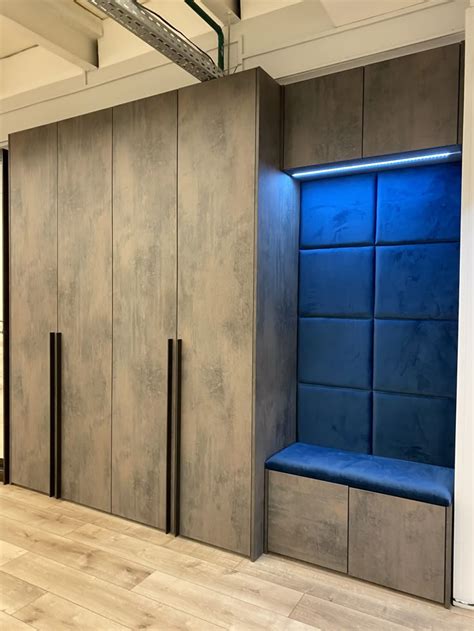 Шкафы в стиле лофт прихожая модель 2020 | Luxury closets design ...