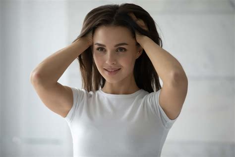 What Does A Scalp Scaler Do? (Benefits And How To Use)