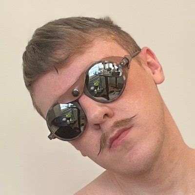 Pretto (@PrettoBottom) | Twitter