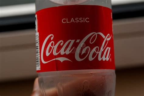 Coca cola classic editorial stock image. Image of finanse - 122166084