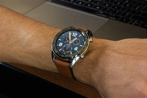 Huawei выпустит «умные» наручные часы Mate Watch