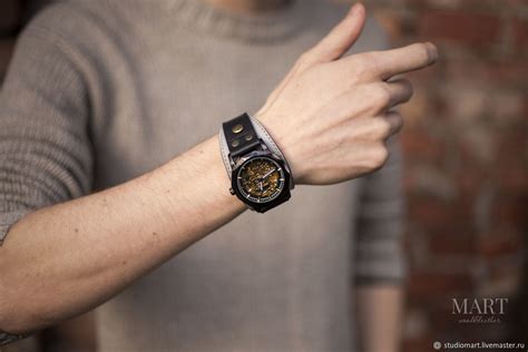Наручные прозрачные часы Aviator GB на кожаном черном сером браслете ...