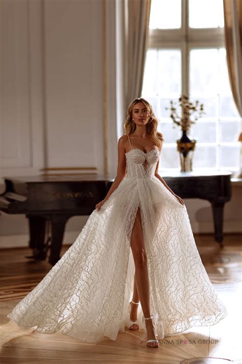 Buy wedding dress Evika from the producer - Anna Sposa Group