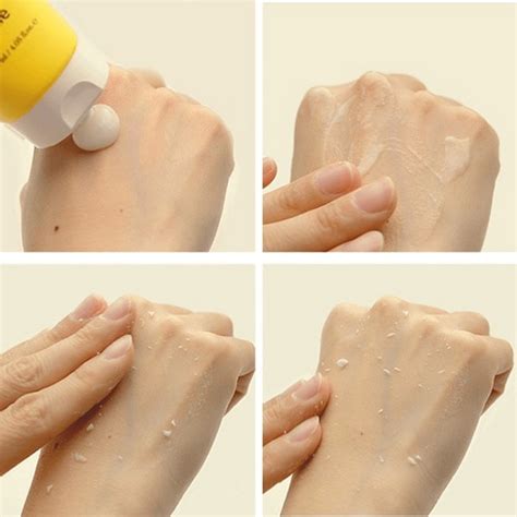 Мягкий пилинг-гоммаж с календулой Ottie Calendula LHA Mild Peeling Gel