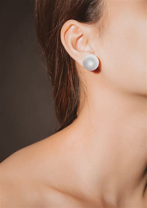 1,000+ Best Neck Photos · 100% Free Download · Pexels Stock Photos