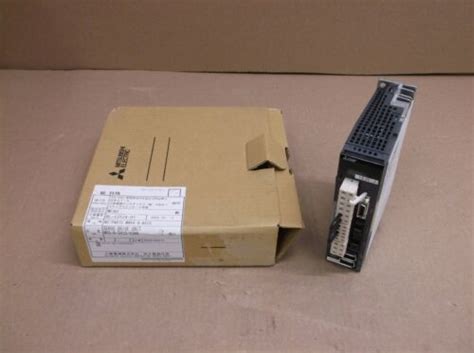 MDS-D-SVJ3-03NA come Nuovo Mitsubishi 300W CNC Servo Motore ...