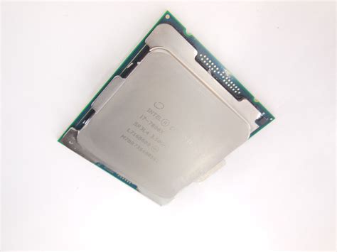Процессор Intel Core i7-7800X 3.5GHz