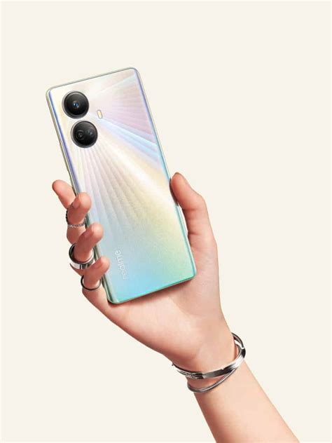 รวม 6 รุ่นฮิต Smartphone ดาวเด่น realme ปี 2022