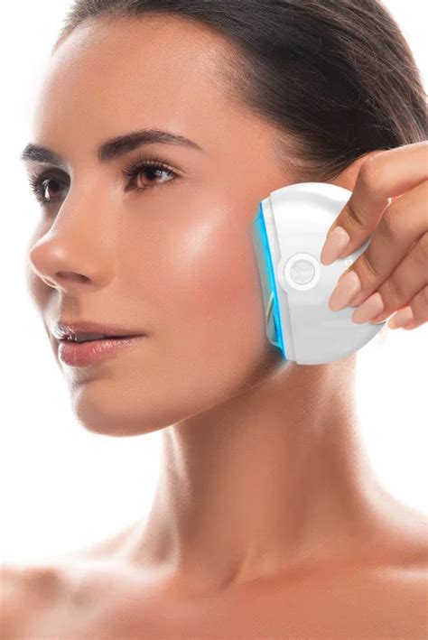 Прибор для подтяжки кожи лица и декольте Yamaguchi EMS Face Lifting