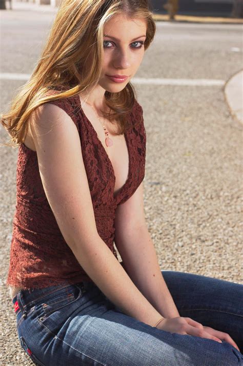[100+] Michelle Trachtenberg Wallpapers | Wallpapers.com