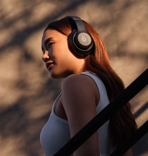 INTRODUCING BEATS STUDIO PRO: THE CULTURAL ICON REENGINEERED - Verge ...