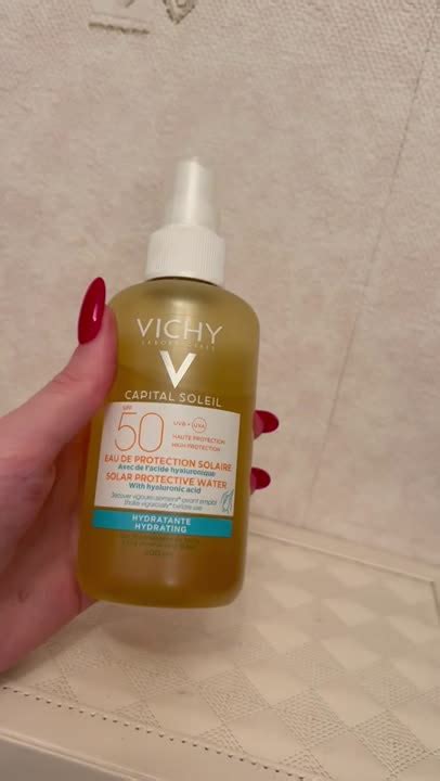 VICHY Солнцезащитный двухфазный спрей увлажняющий SPF 50 Capital Soleil ...