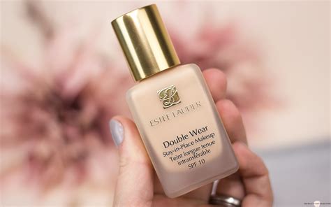 Estée Lauder Double Wear Foundation in 1N1 - The Beauty and the Blonde