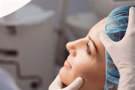 Пластика лица в Киеве на Печерске. Лицензия МОЗ - Coolaser Clinic