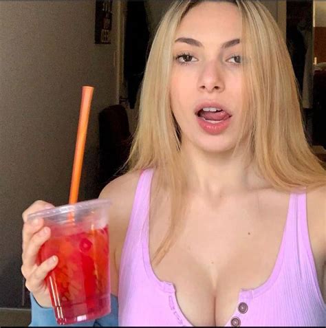 Catfish me as Ruby Salvo in an incest plot : r/CatfishMePlease2