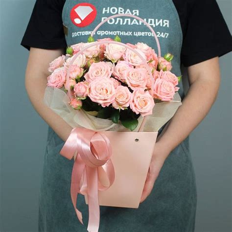 Купить 51 розу в СПб. Доставка огромных букетов