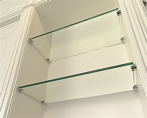 Полки из прозрачного стекла optiwhite на заказ в Москве