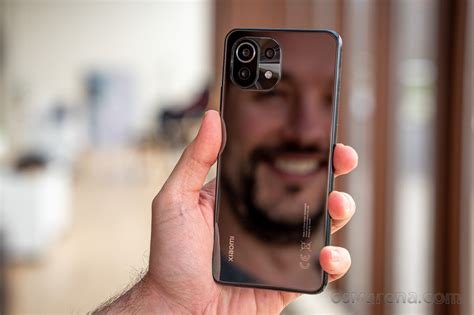 Обзор Xiaomi Mi 11 Lite, тест камер, экрана, процессора, батареи