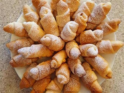 Ореховые трубочки рецепт: рогалики с ореховой начинкой