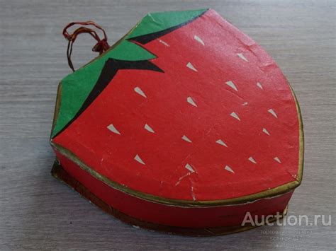 КОРОБКА КОНФЕТЫ РАДИЙ КЛУБНИЧКА ф-ка им. КРУПСКОЙ ЛЕНИНГРАД СССР 1984 ...
