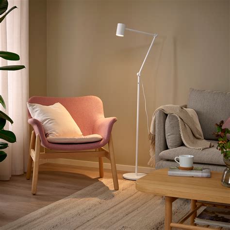 NYMÅNE põranda-/lugemislamp valge | IKEA Eesti