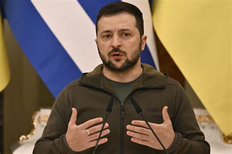 Zelensky zollt dem Militär am Tag der ukrainischen Streitkräfte Tribut ...